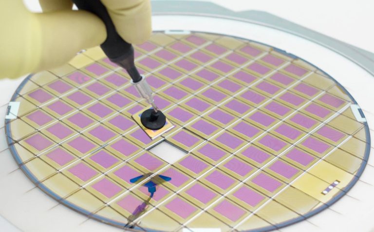 Precise Wafer Dicing Solutions | Aerotech Precise Wafer Dicing Solutions | Aerotech